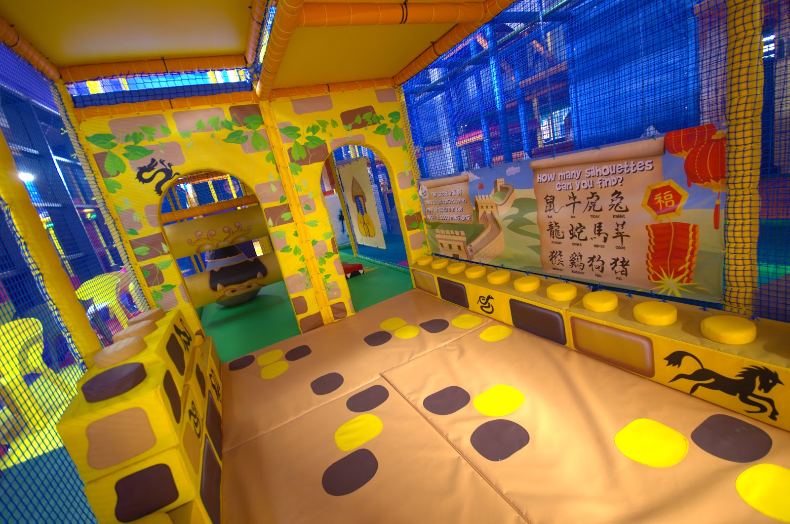 Bubbles World of Play - StayPlay
