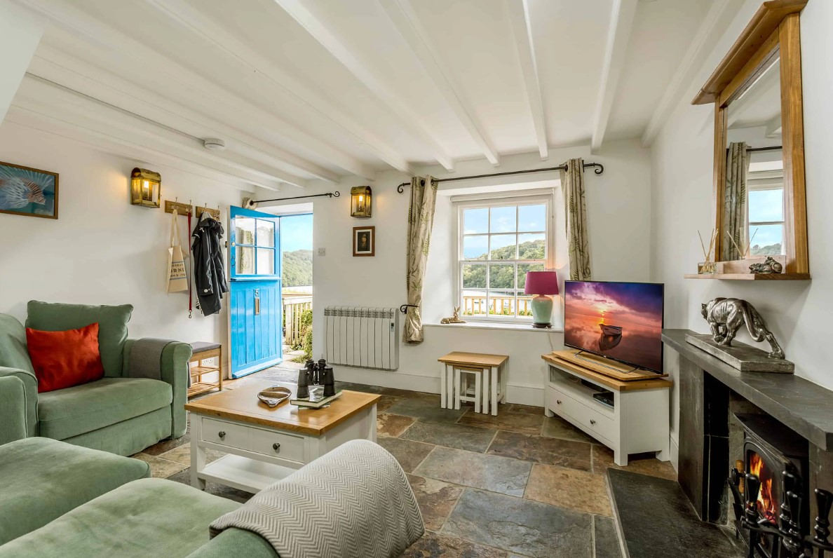 Fal River Cottage - StayPlay