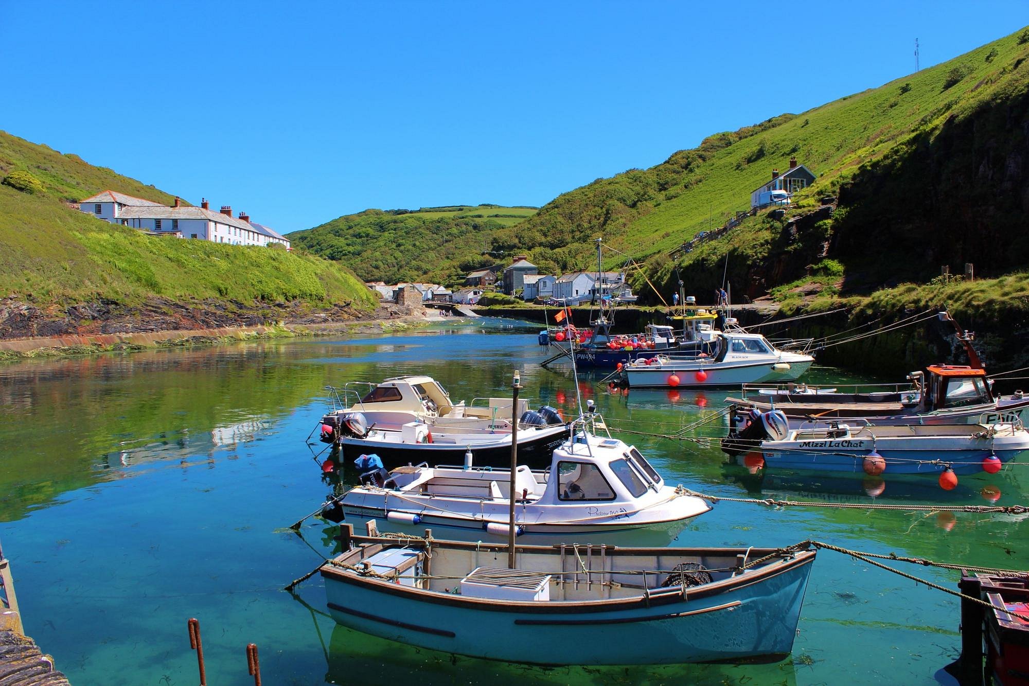 The Riverside, Boscastle - StayPlay